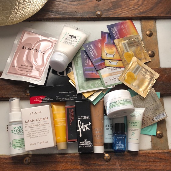 L'OCCITANE | Skincare | New Assorted Sample Size Beauty Bundle Sample ...